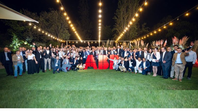 ABB en Chile celebra a sus distribuidores y proyecta metas para 2026 ...